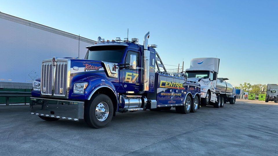 Heavy Duty Towing | Commercial Towing, RV & Bus Towing | Central ...